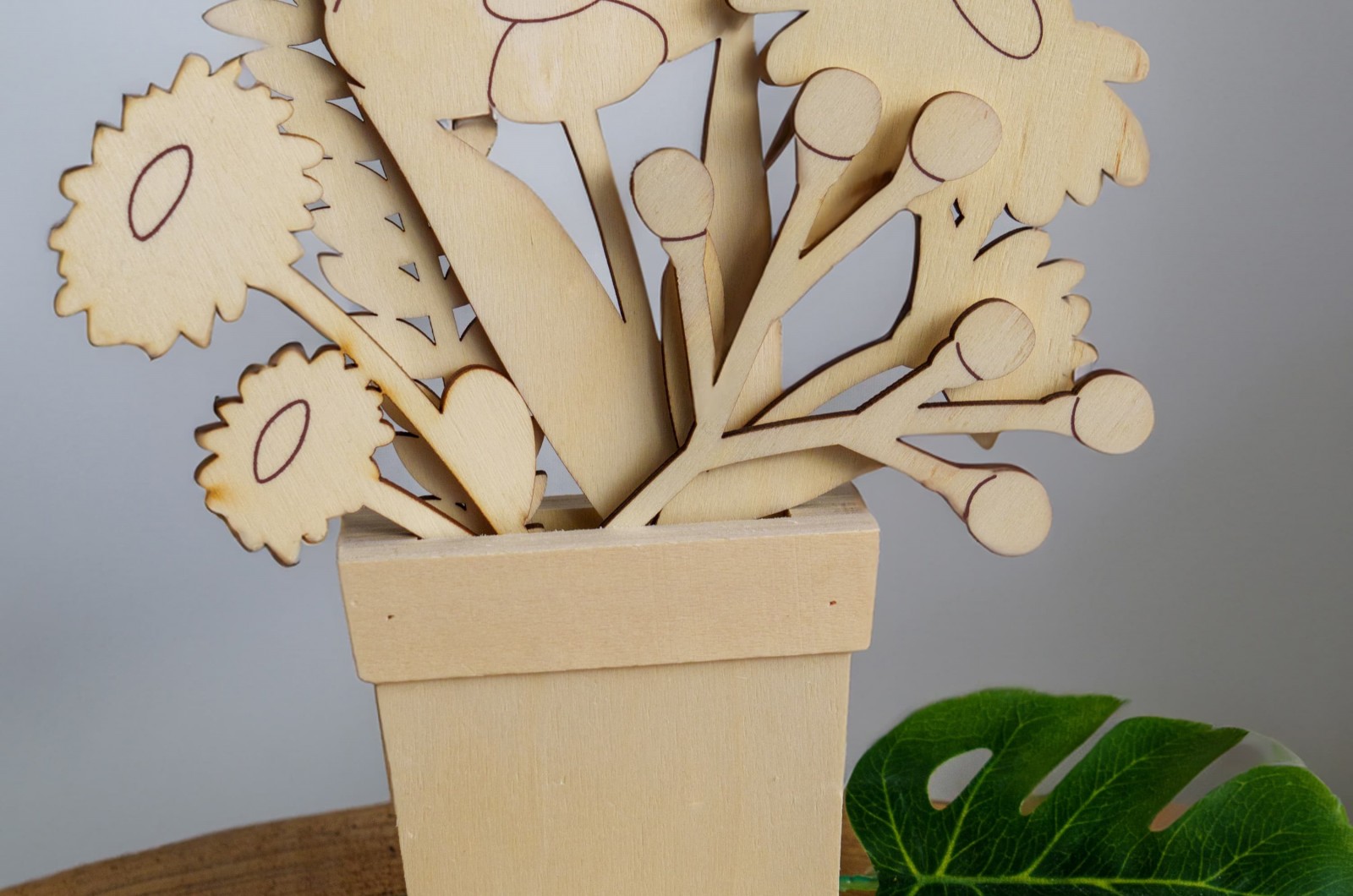 Pot de 5 fleurs en bois - Une Jolie Fête